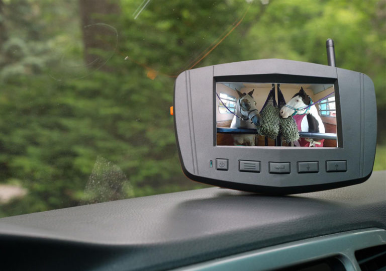 Portable, Wire-Free Rear View Vision System for Trailering Horses ...