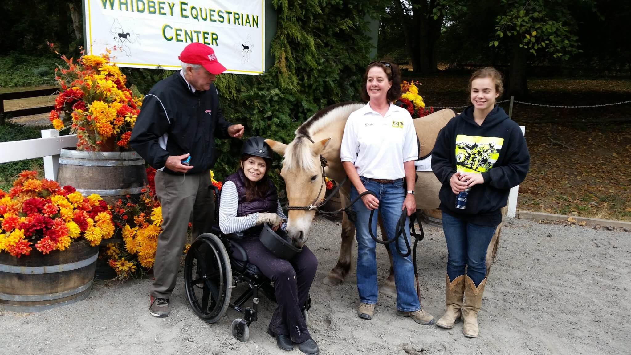 Equestrian Crossings is Hands-on - Member-Run Program Offers Lessons ...